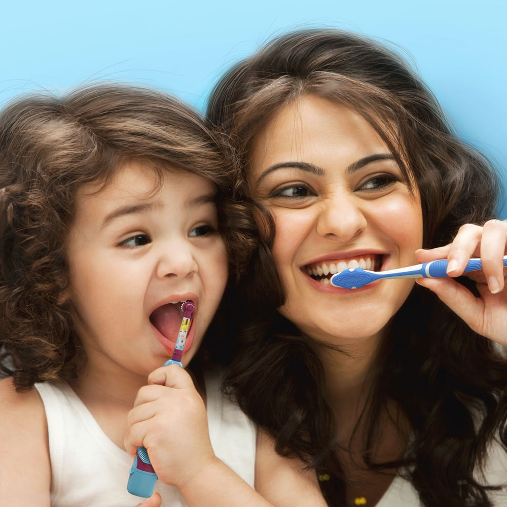 Comprar Cepillo de Dientes Oral-B Complete Limpieza Profunda 2 Unidades ...